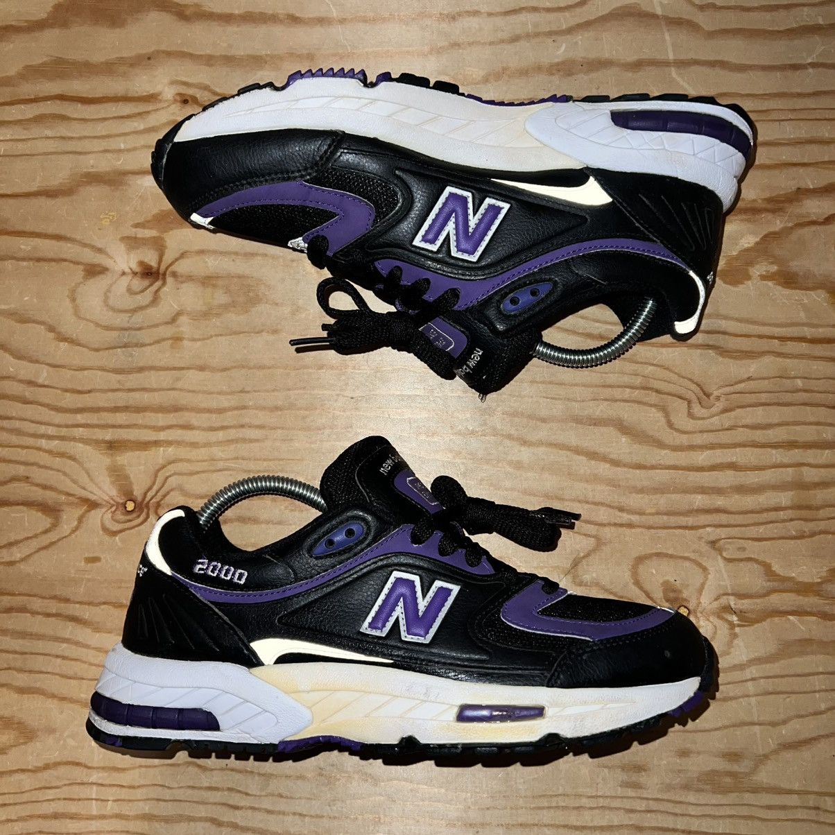 New Balance × Very Rare NEW BALANCE 2000 SPECIAL EDITION BLACK PURPLE ...