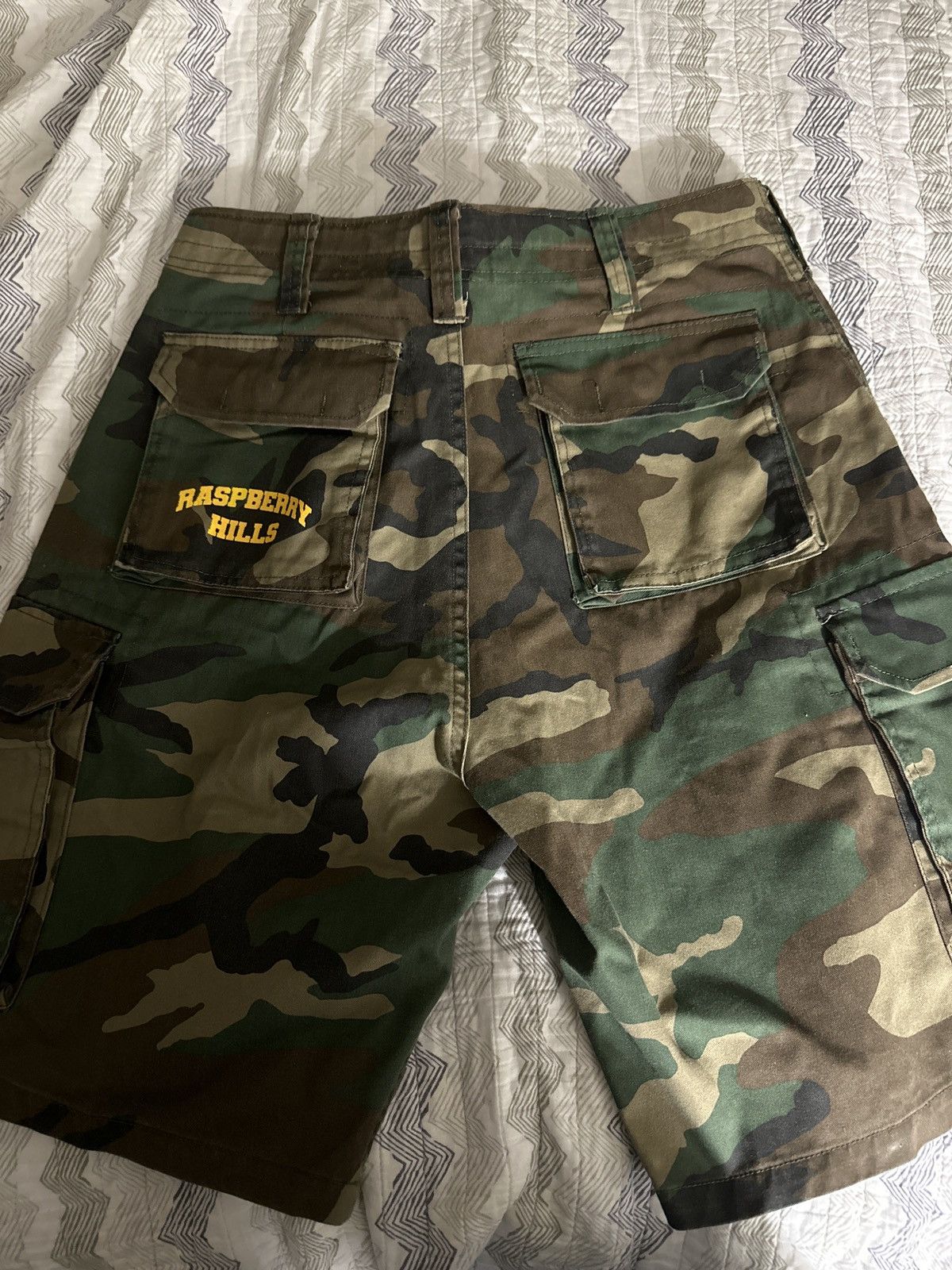 Streetwear Raspberry Hills Shorts | Grailed