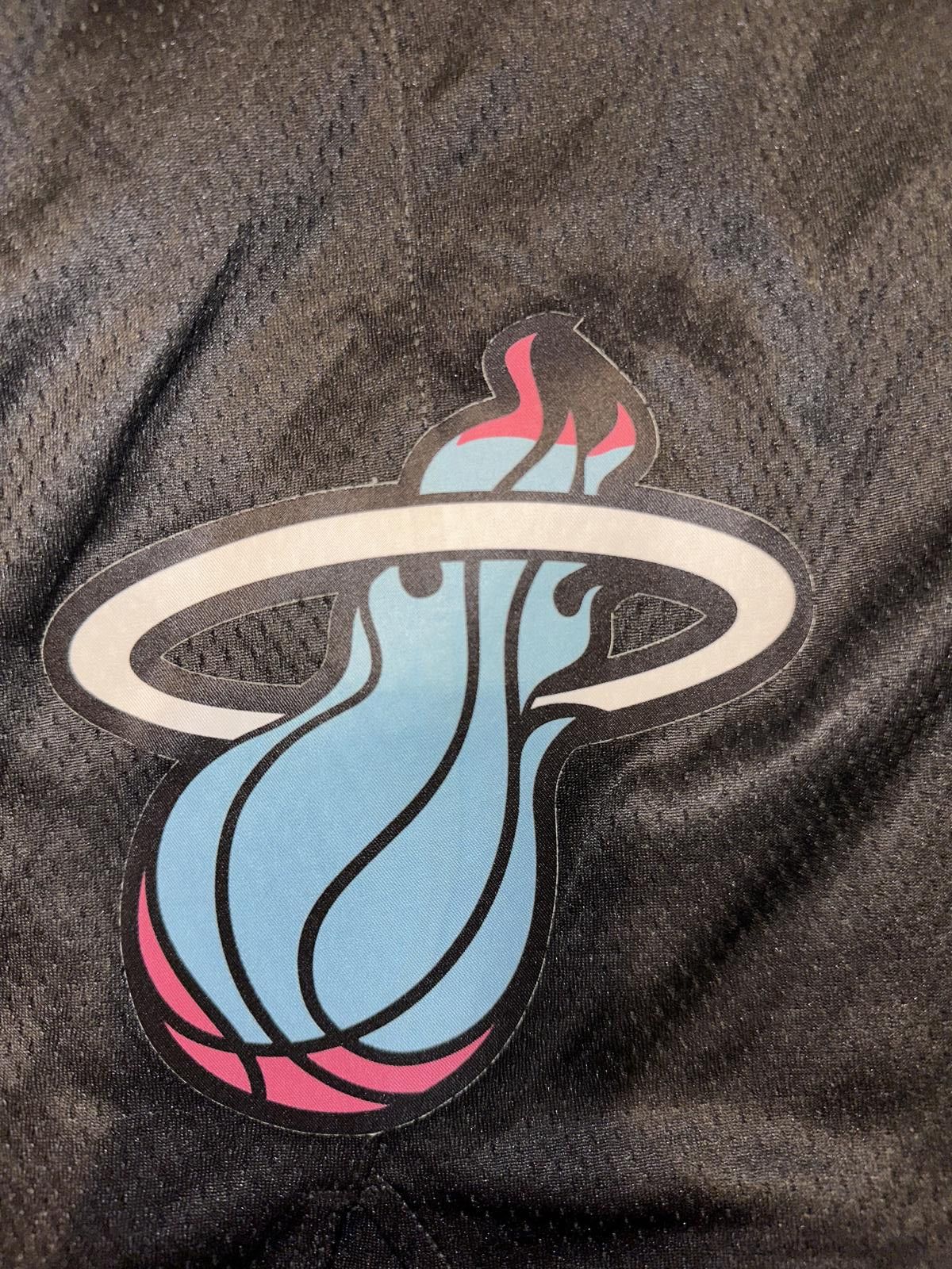 Nike Nike Men’s NBA Miami Heat Vice City Edition Courtside South Beach ...