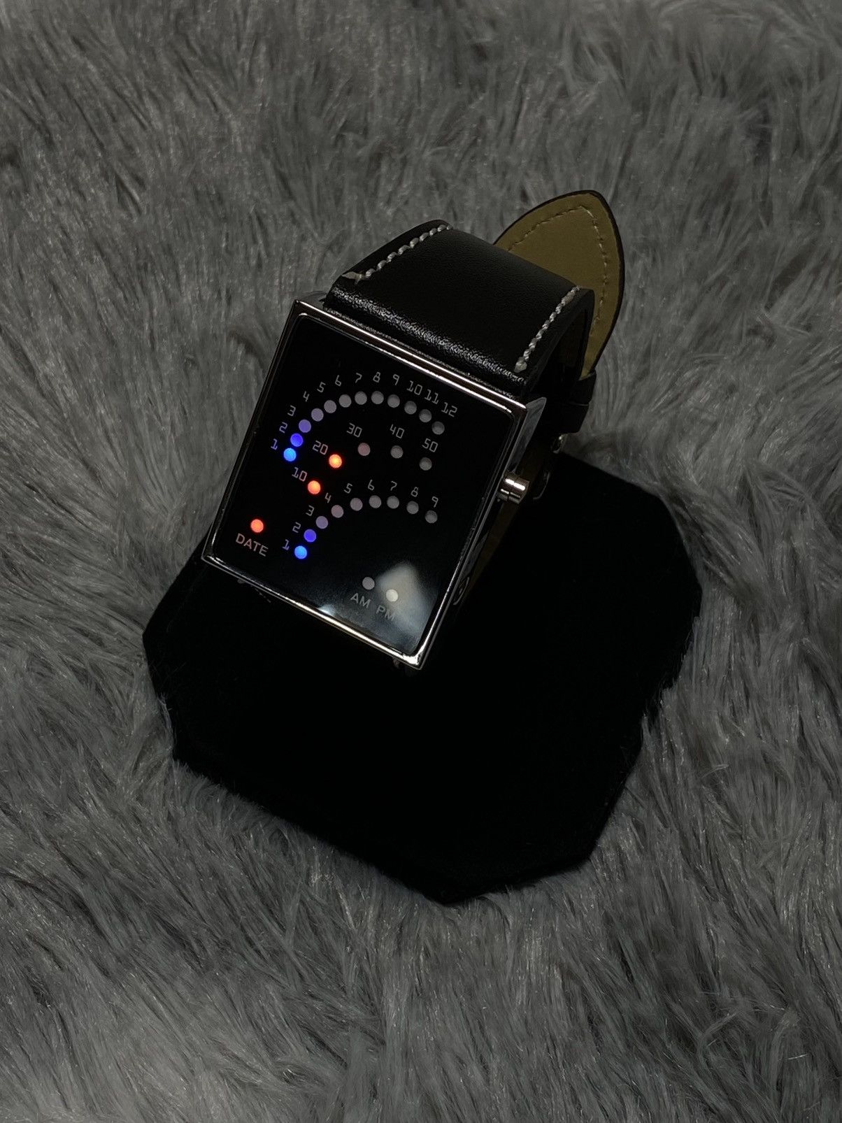 Streetwear × Vintage × Watch Unique LED Dot Matrix Watch | Work 100% ...