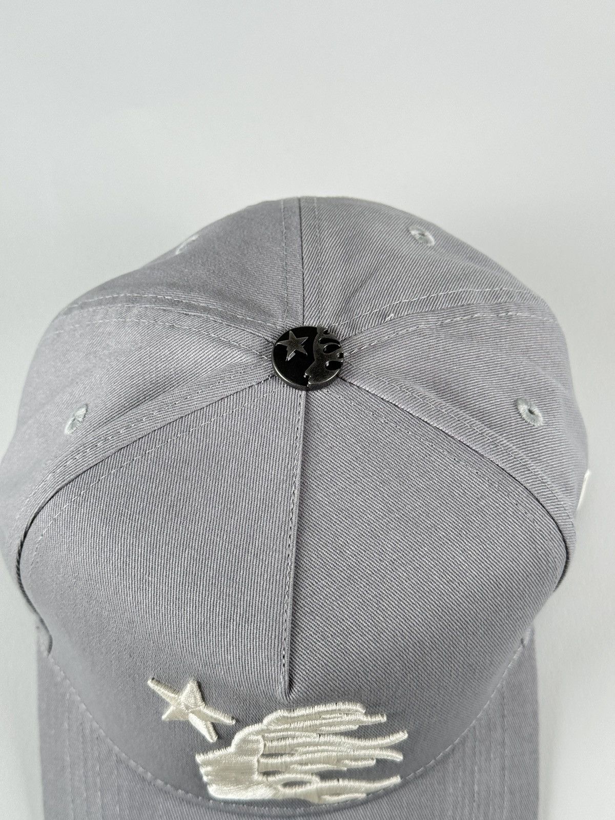 HELLSTAR Hellstar Grey Snapback Hat | Grailed
