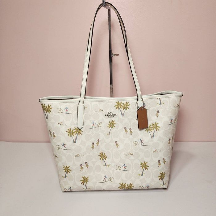 Coach NWT Coach CJ601 City Tote In Signature Canvas Hula Print | Grailed