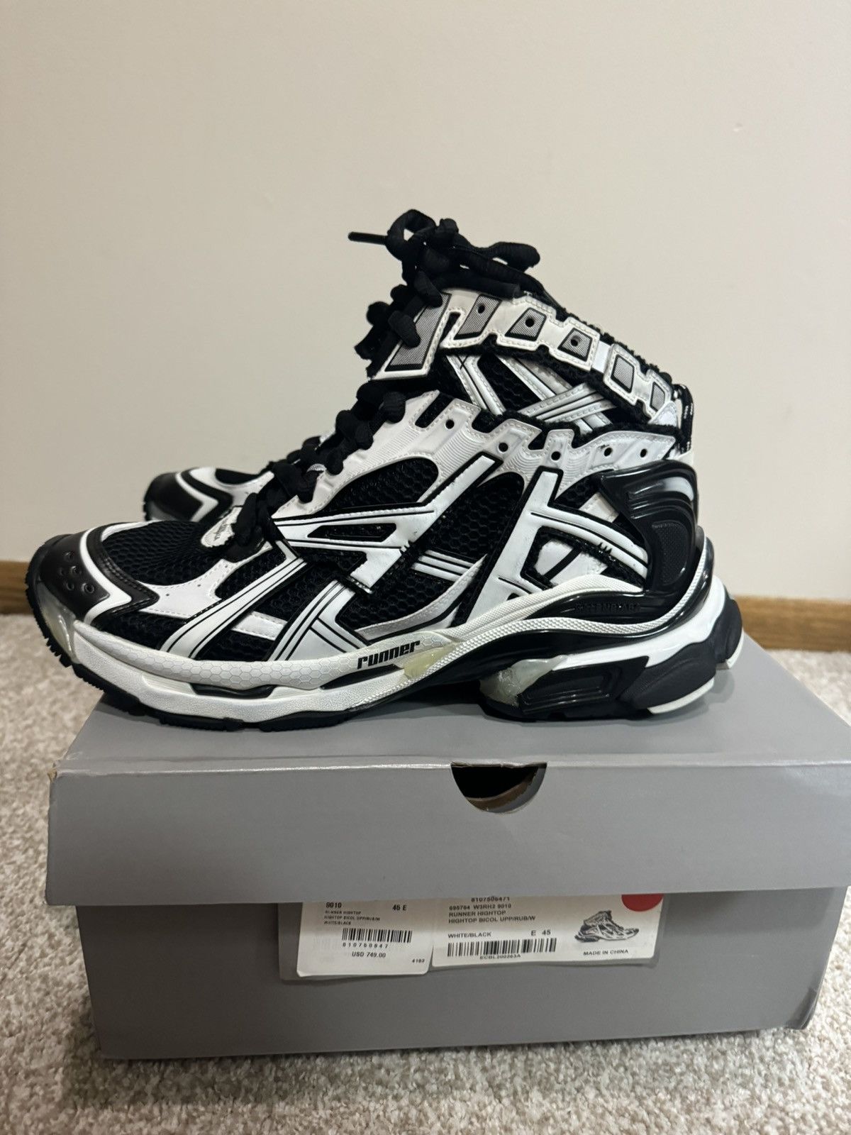 Balenciaga BRAND NEW Balenciaga runner high top | Grailed