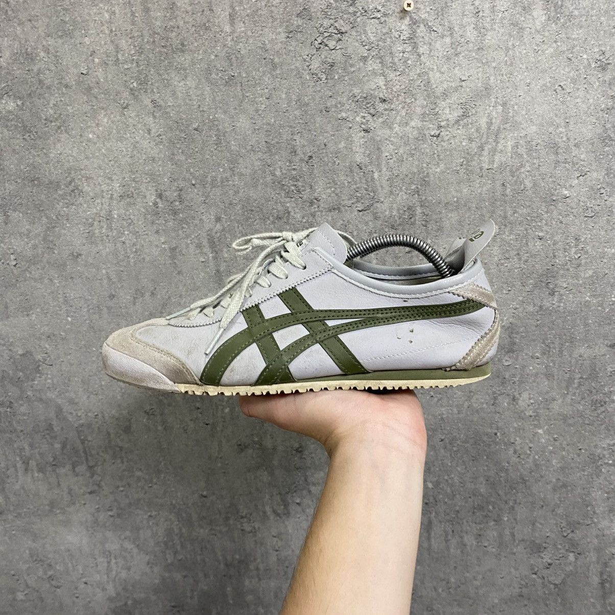 Asics RARE Vintage Asics Onitsuka Tiger Kill Bill Style Shoes | Grailed