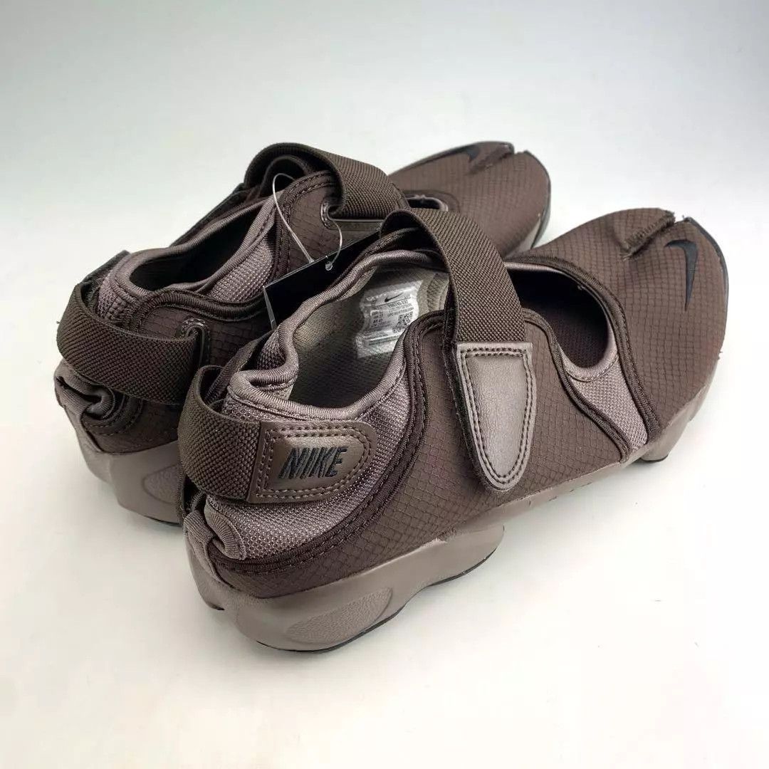 Nike AIR RIFT Baroque Brown | Grailed