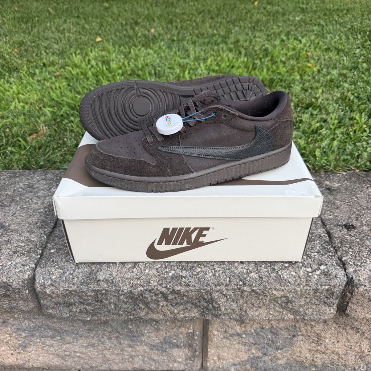 Travis Scott Velvet Brown