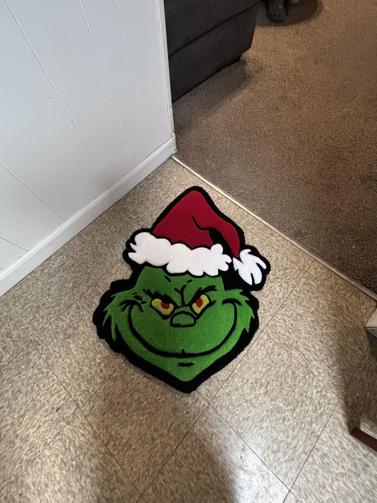 Custom Handmade Grinch rug 🎄 | Grailed