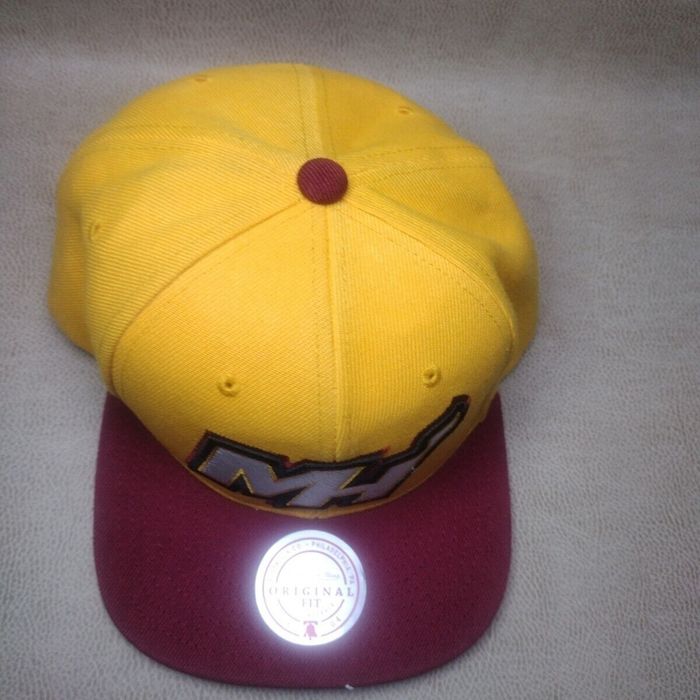 Mitchell & Ness Miami Heat Mitchell & Ness 2TONE CLASSIC CORE Snapback ...