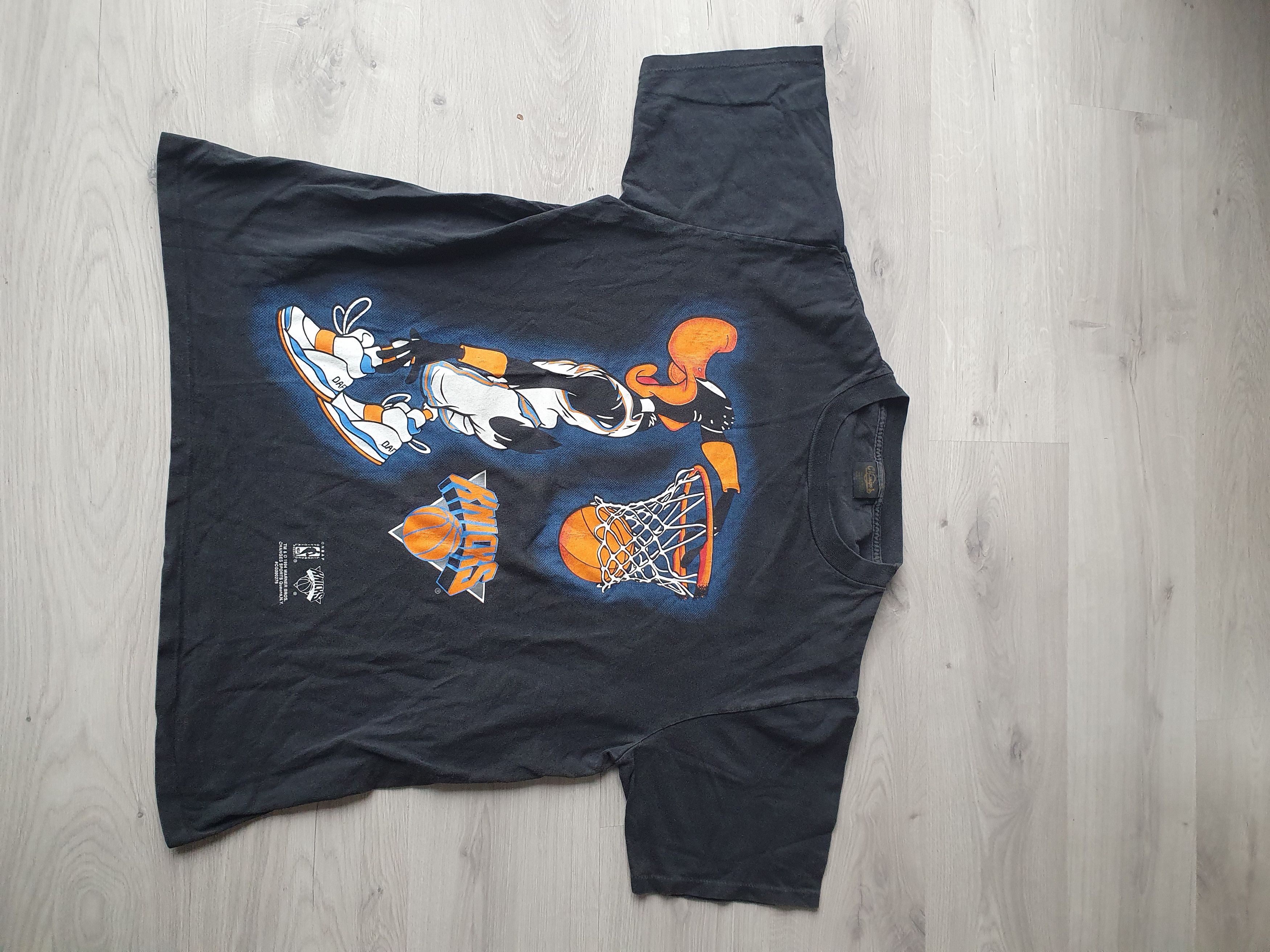 Vintage Daffy Duck New York Knicks 1994 NBA | Grailed