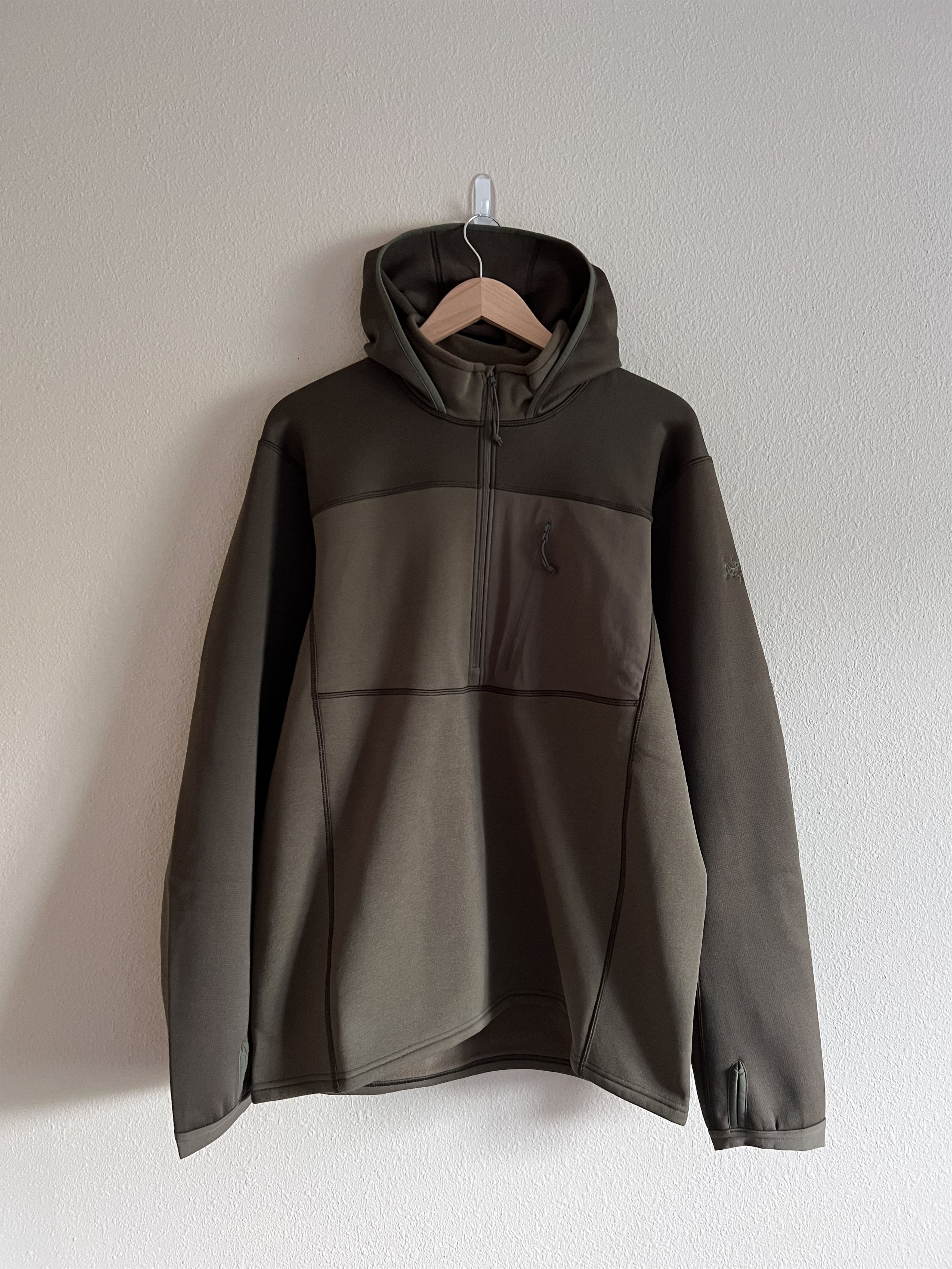 Arc'Teryx Arc'Teryx Leaf Naga Hoody Gen 3.1 in Ranger Green | Grailed