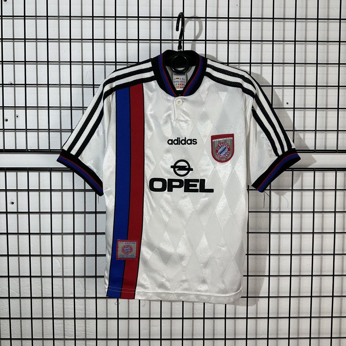 Adidas × Soccer Jersey × Vintage Bayern München 1996-97 Away Kit retro ...
