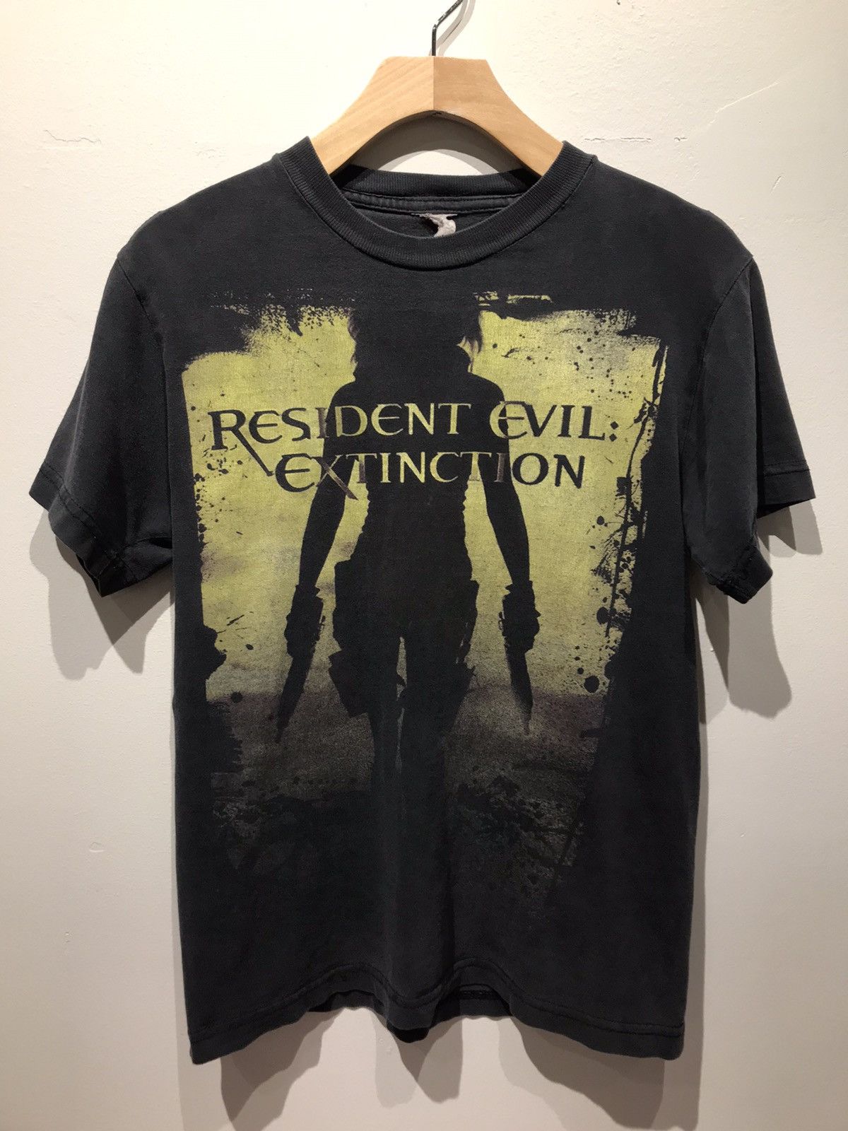 Movie × Playstation × Vintage 2007 retro vintage resident evil movie ...