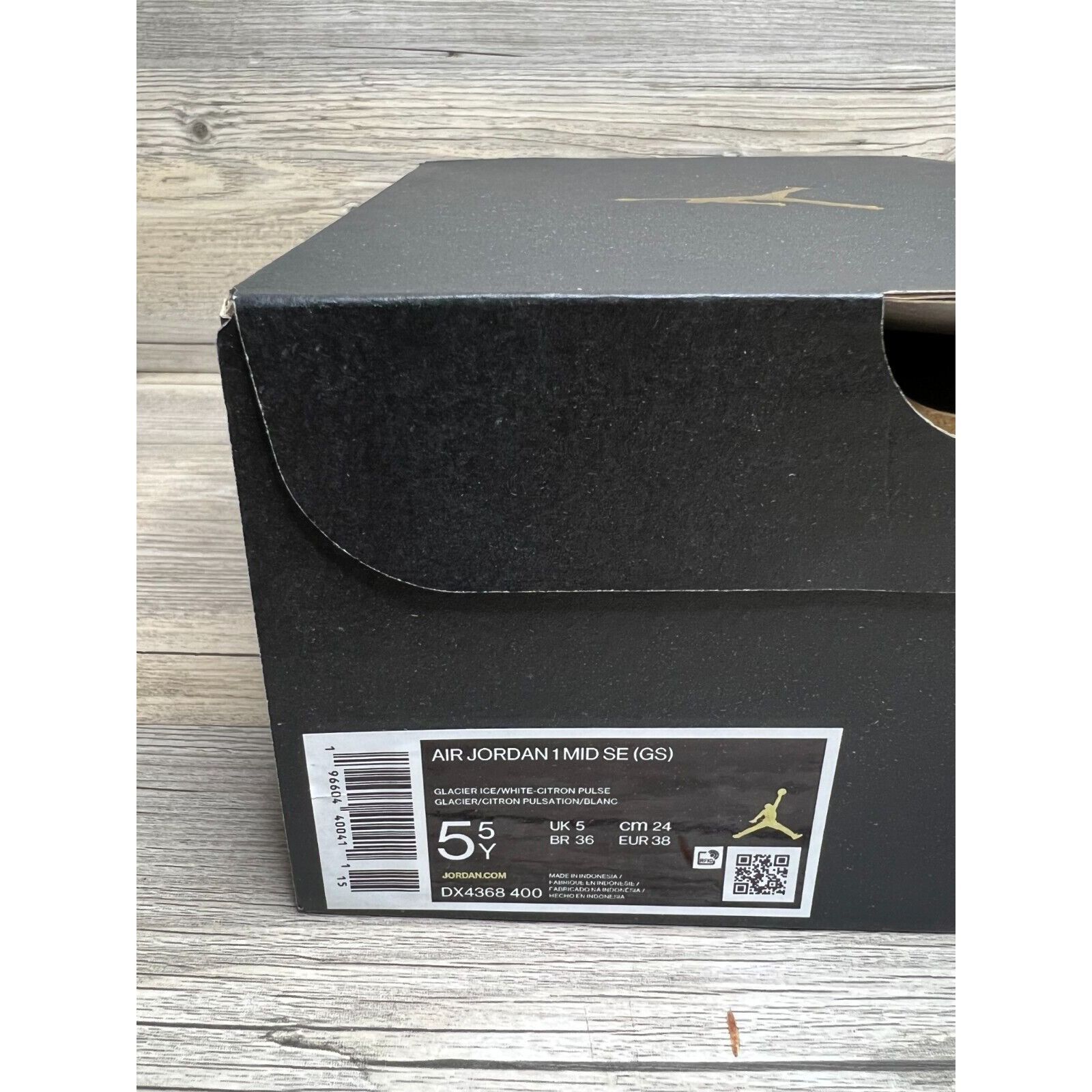 Nike Nike Air Jordan 1 Mid SE Recycled Grind GS Size 5.5Y Glacier | Grailed