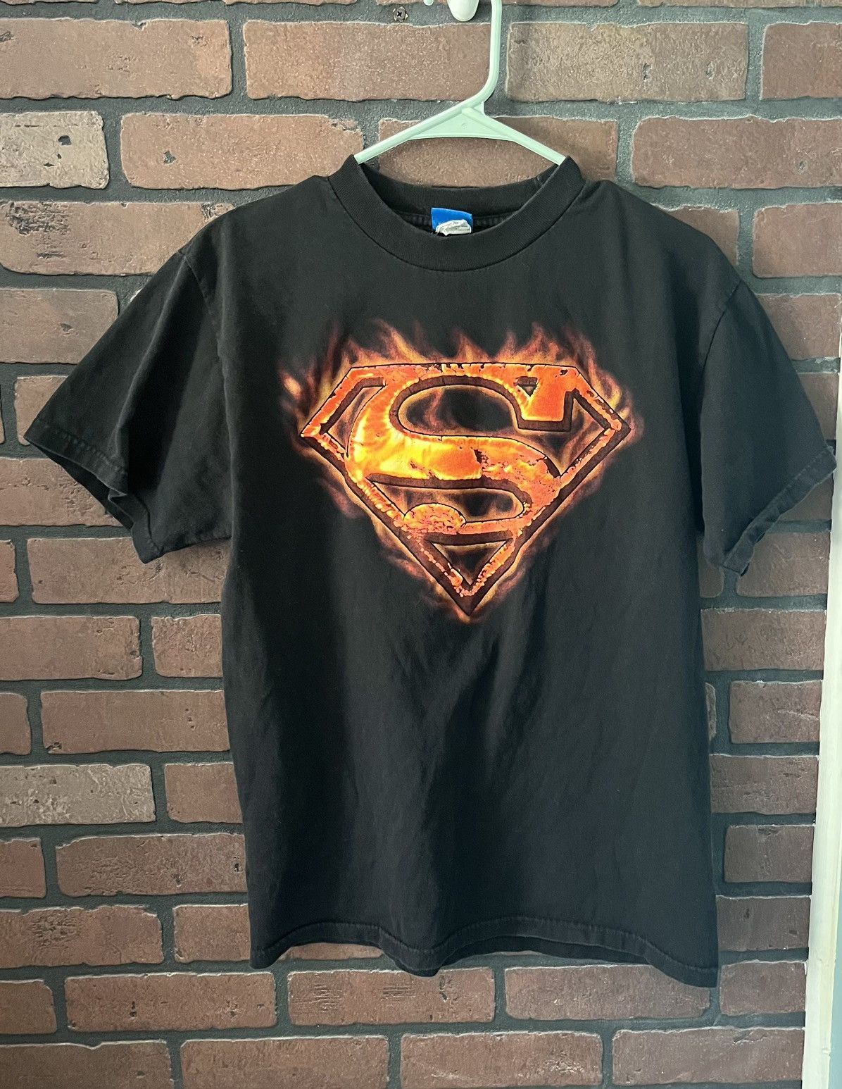 DC Comics × Vintage DC Comics SUPERMAN Flaming Fire S Logo T Shirt ...