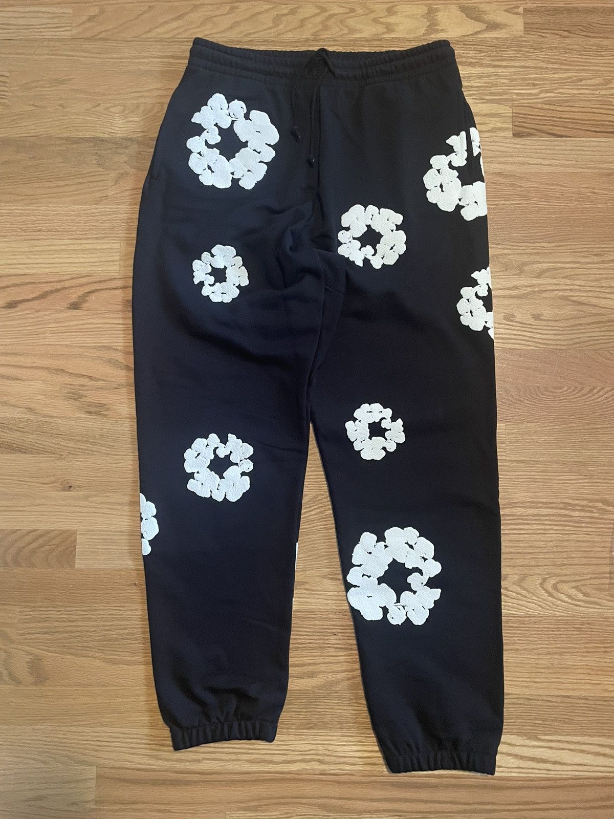 DENIM TEARS Denim Tears The Cotton Wreath Sweatpants LARGE | Grailed