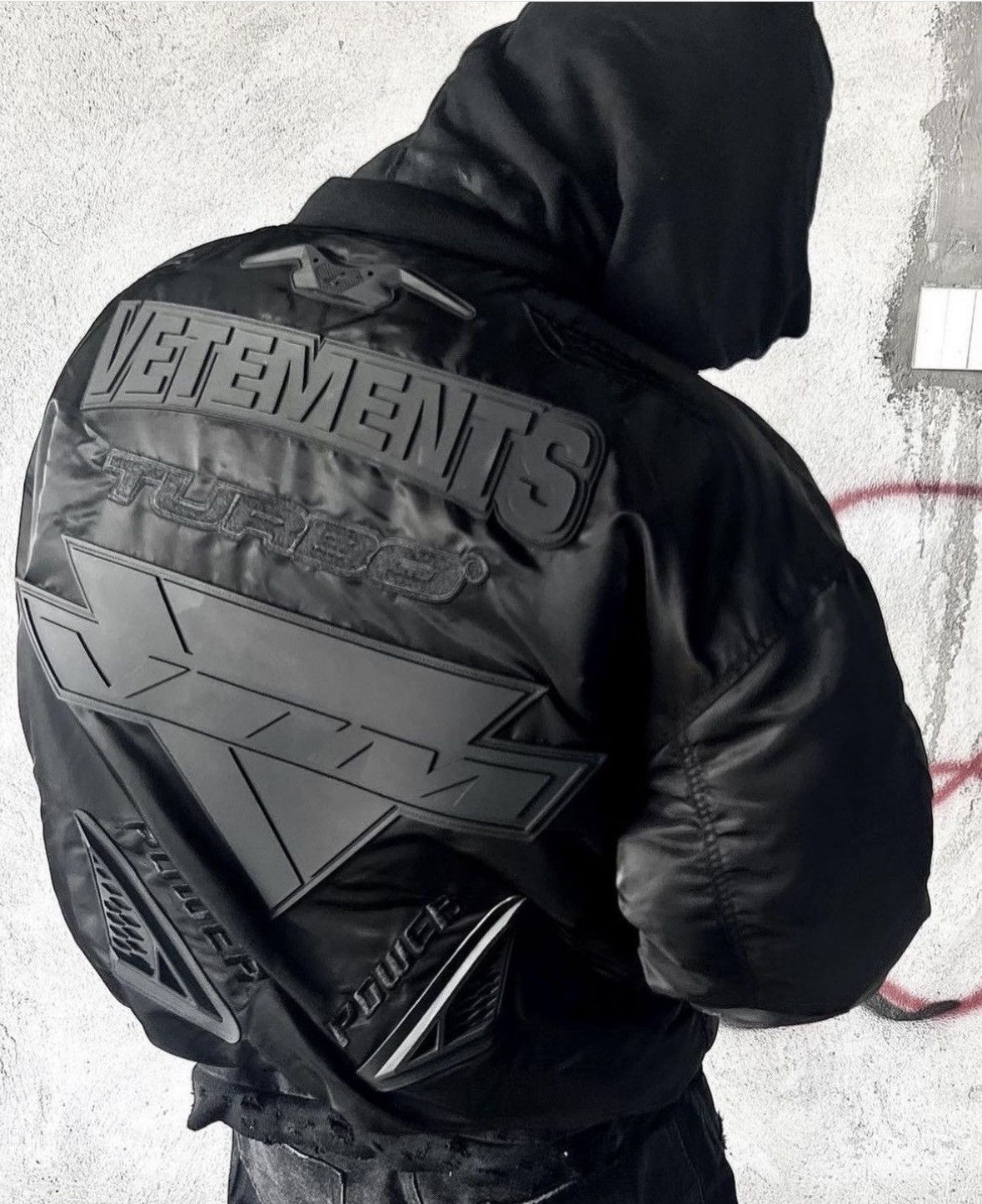 Vetements Vetements x Alpha Industries Blackout Racing bomber jacket ...