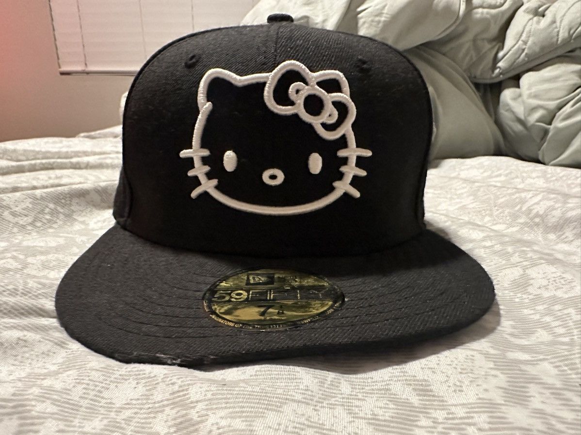 New Era Hello Kitty x New Era 59fifty Cap - Rare | Grailed