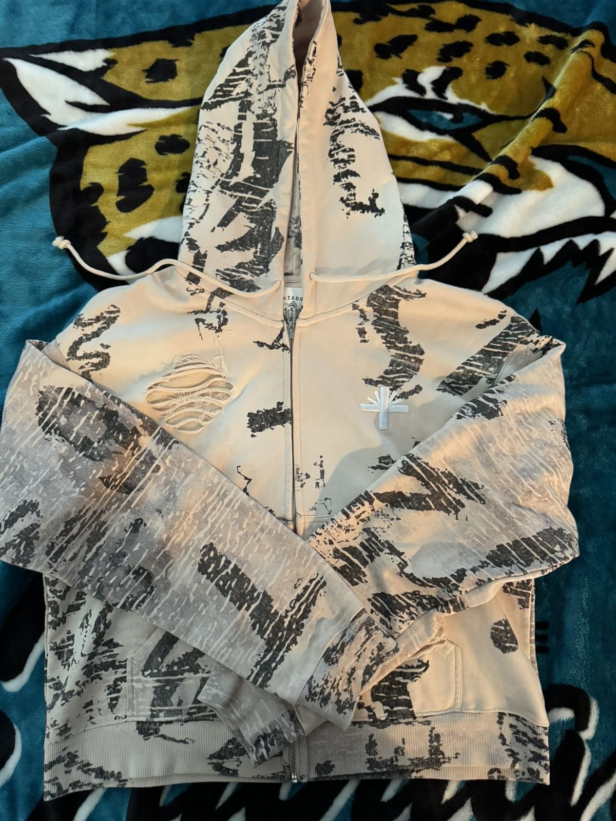 Vertabrae Ivory vertebrae jacket | Grailed