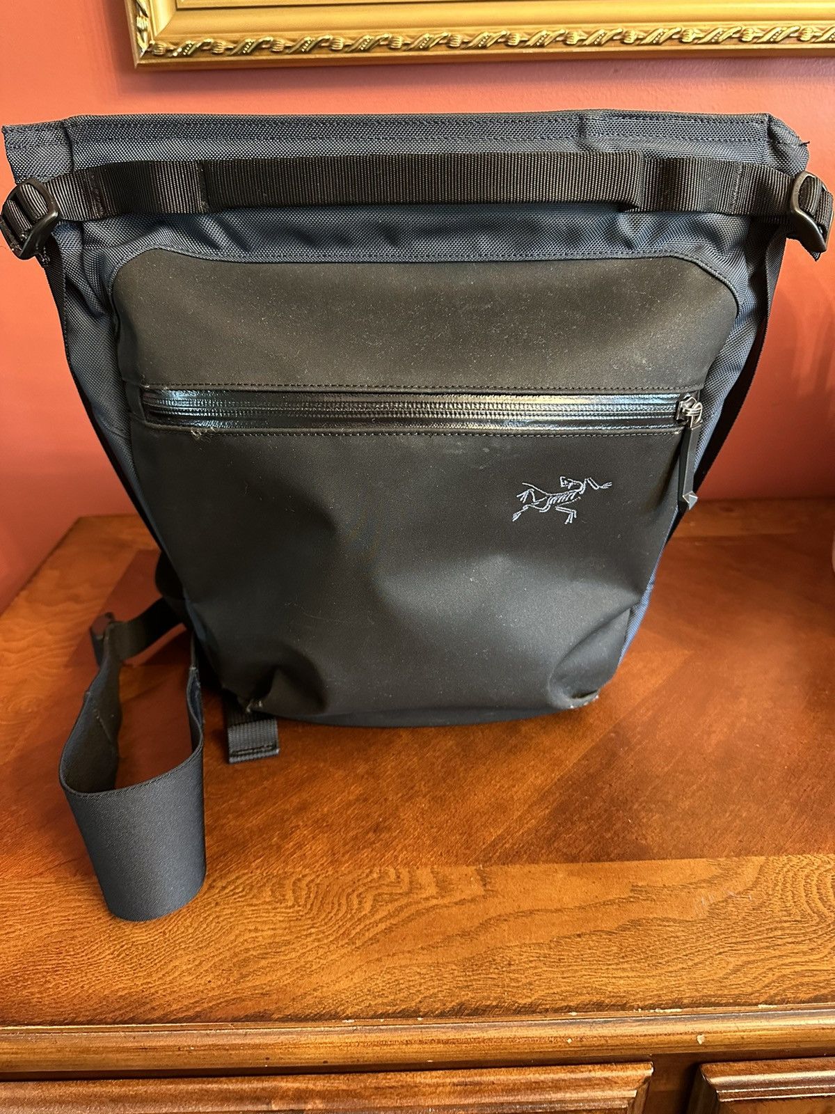 Arc'teryx Arro 8 Shoulder Bag | Grailed