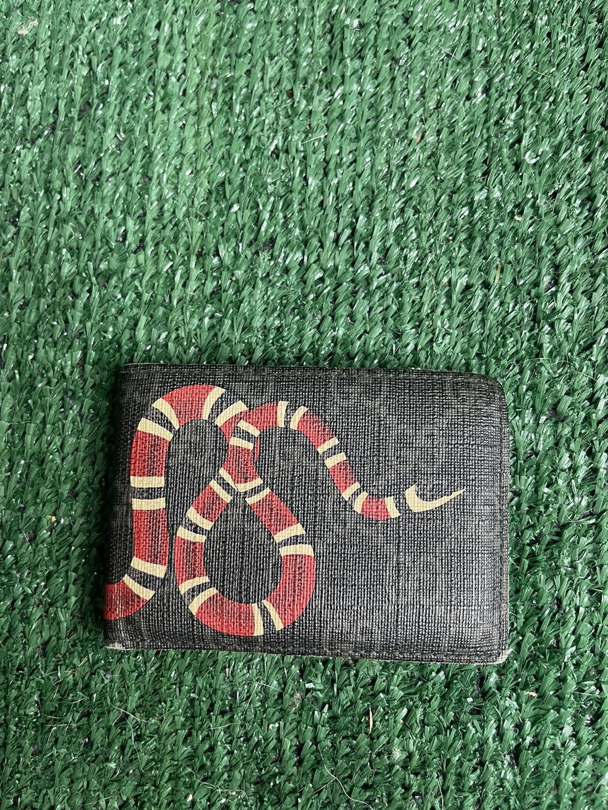 Gucci KINGSNAKE PRINT GG SUPREME WALLET | Grailed
