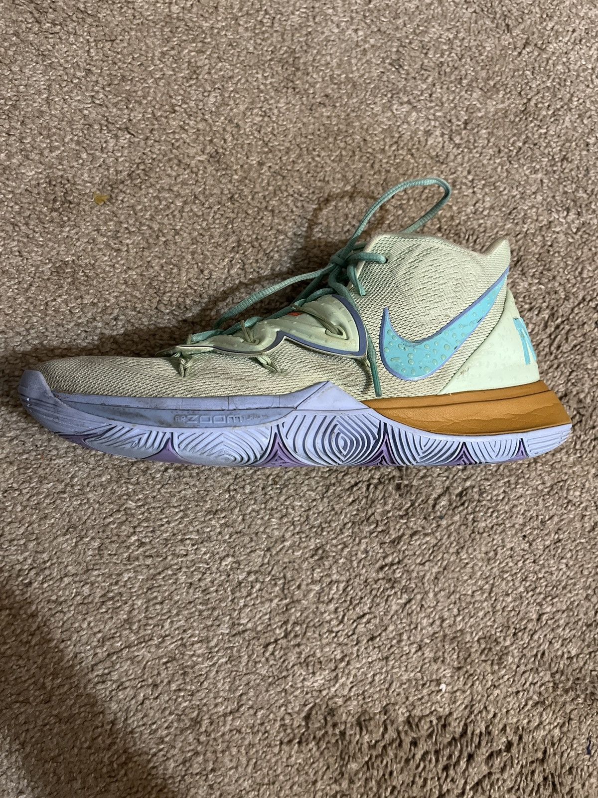 Nike Kyrie Spongebob Squidward Collab | Grailed