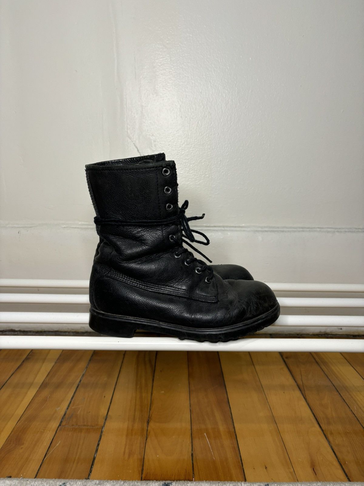 Genuine Leather × Leather × Vintage Vintage 1990s Black Leather Combat ...