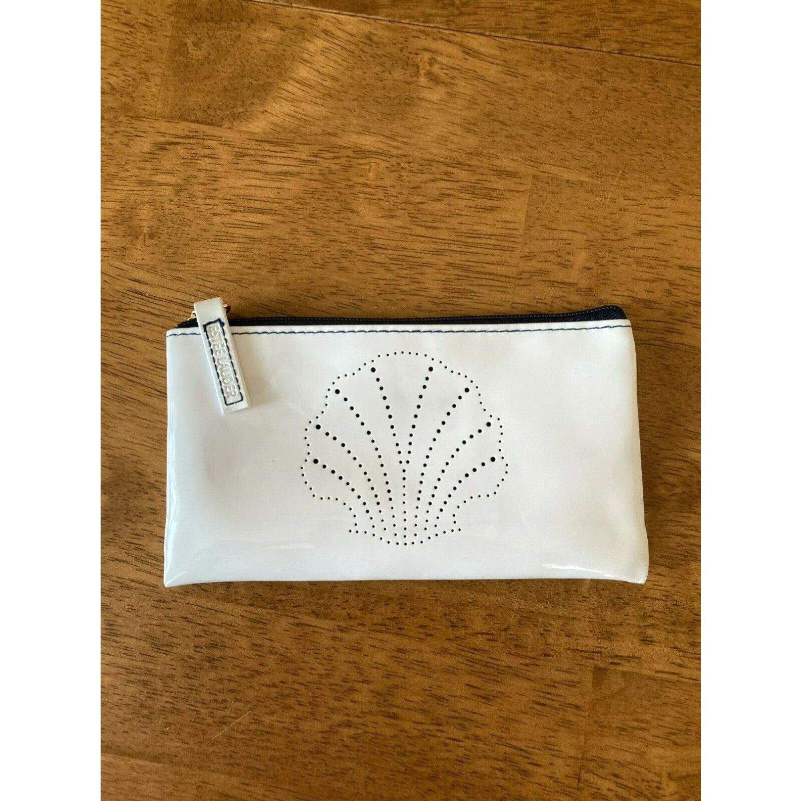 Vintage Estee Lauder Shell Coin Purse White Blue Interior Clam Shell ...