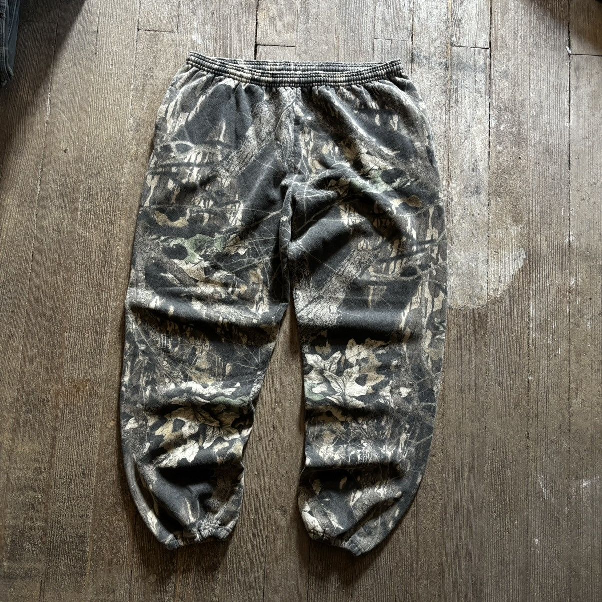 Realtree × Streetwear × Vintage Vintage realtree camo essential blank ...