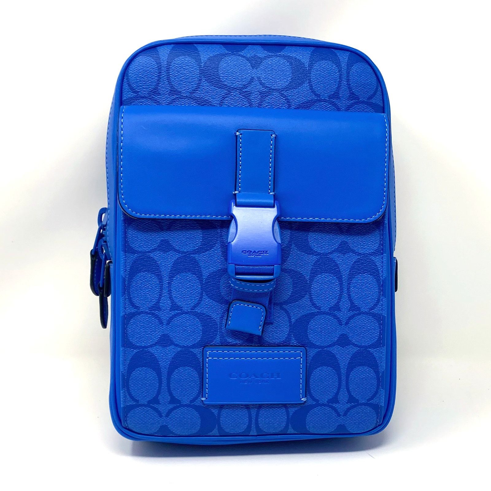 Coach Coach Track Pack In Signature Canvas & Leather Blue C9838 | Grailed