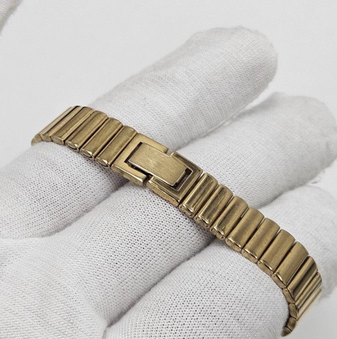 Seiko Seiko Ladies Half Moon Gold Tone Quartz Watch | Grailed