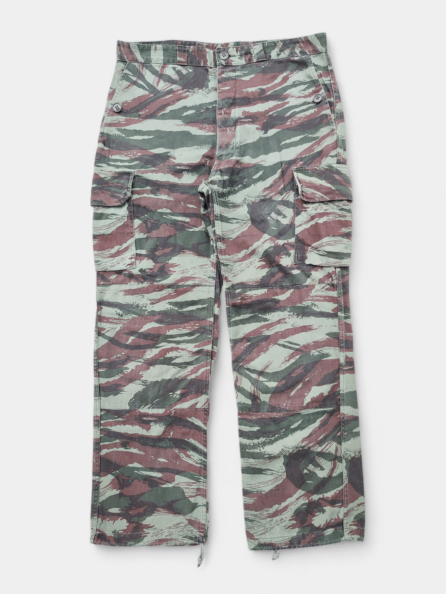 Military × Vintage True Vintage 1950s/ 1960s French Red Lizard Camo ...