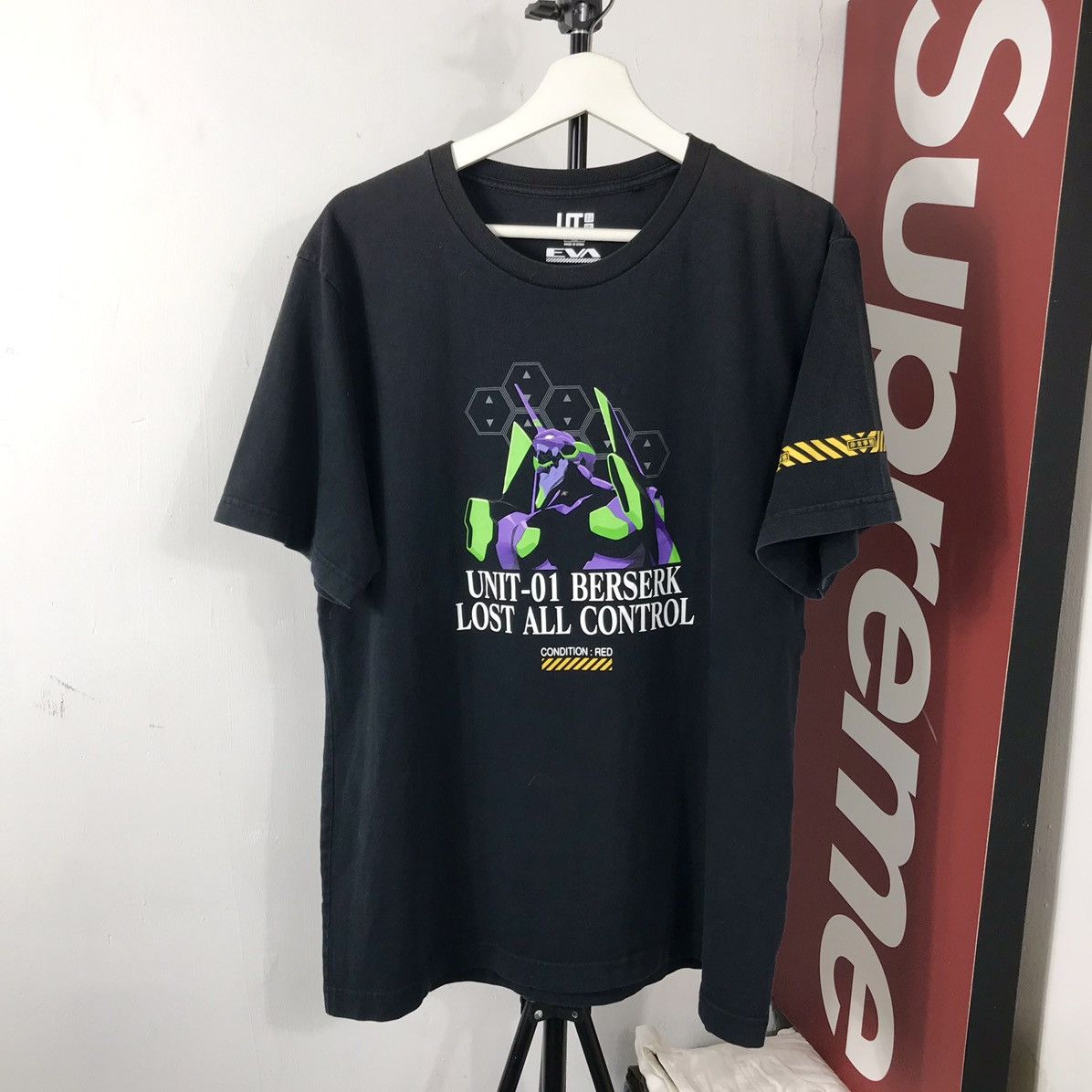 Anime × Vintage Evangelion World Real-Life Size EVA-01 Construction ...