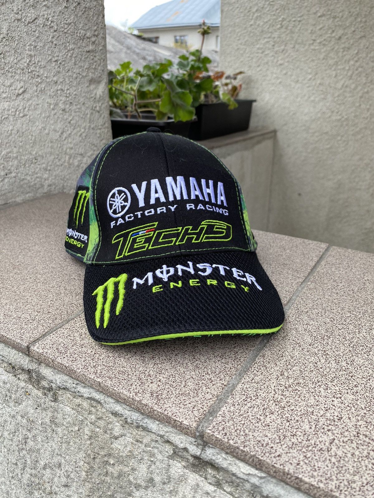Racing × Vintage × Yamaha Vintage Yamaha Factory Racing x Monster ...