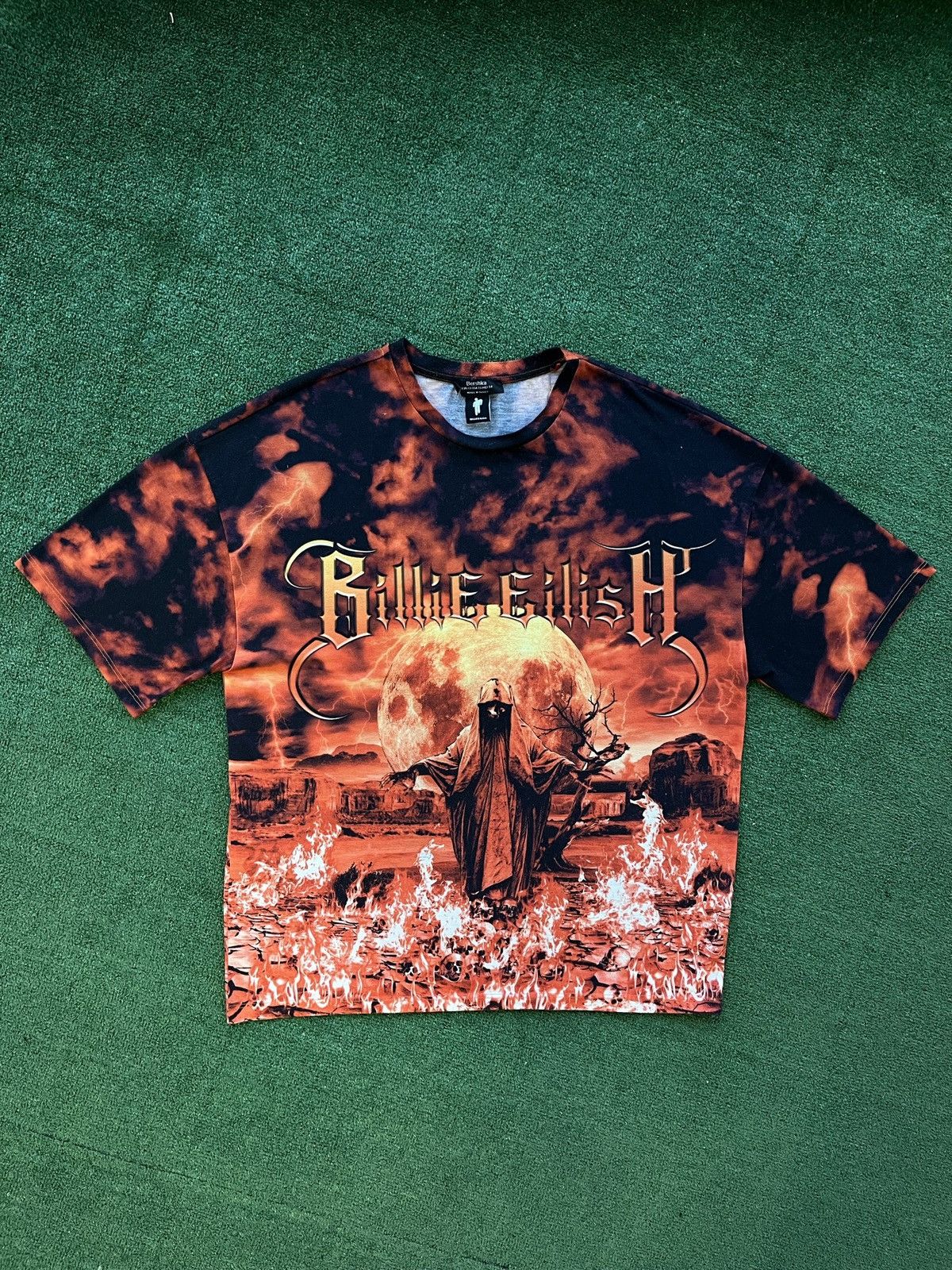 Bershka × Billie Eilish × Rock T Shirt Billie Eilish Death Fire Moon ...