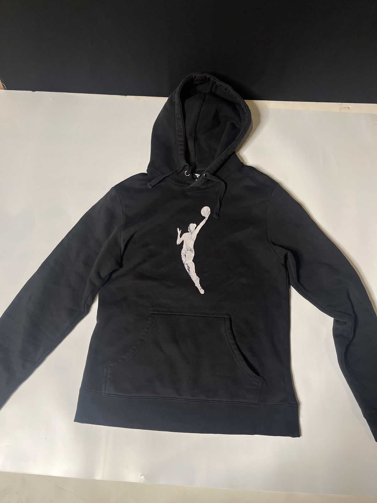 Streetwear WNBA Marble Logo Black Hoodie | Grailed