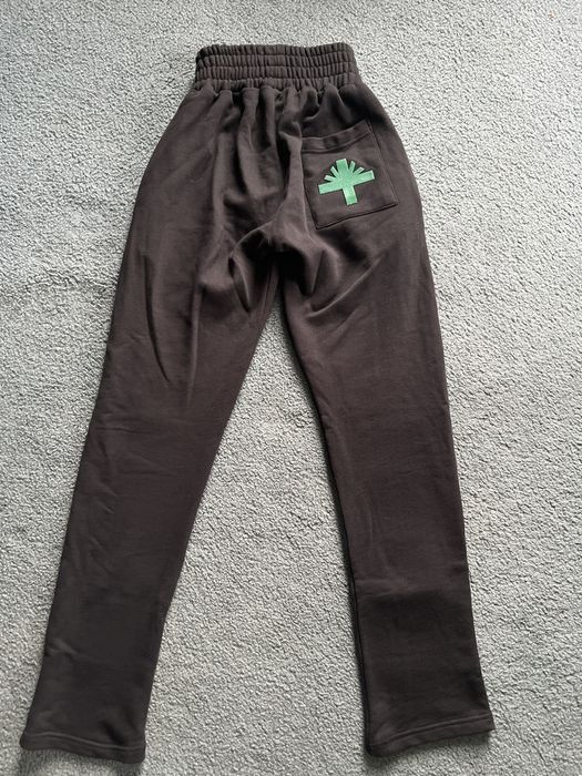 Vertabrae VERTEBRAE SWEATPANTS | Grailed