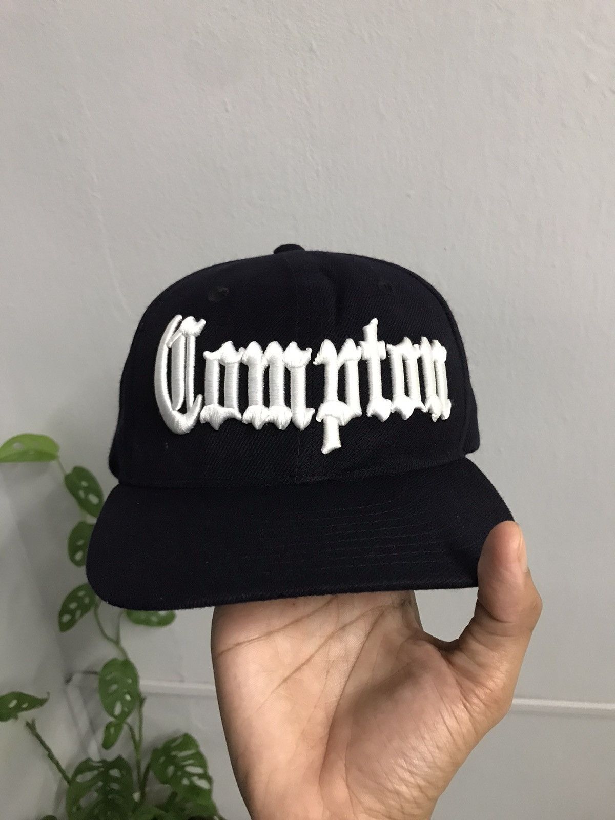 Rare × Streetwear × Vintage Vintage Compton Snapback | Grailed