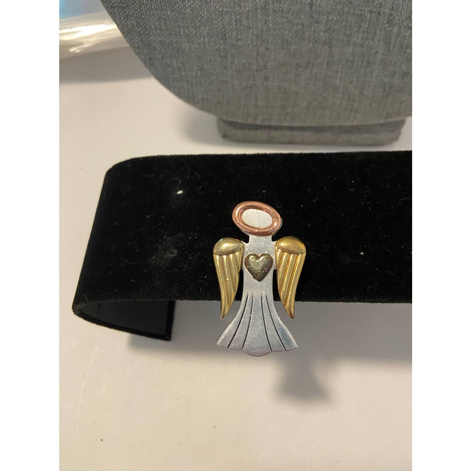 Vintage Avon Vintage angel pin silver tone | Grailed