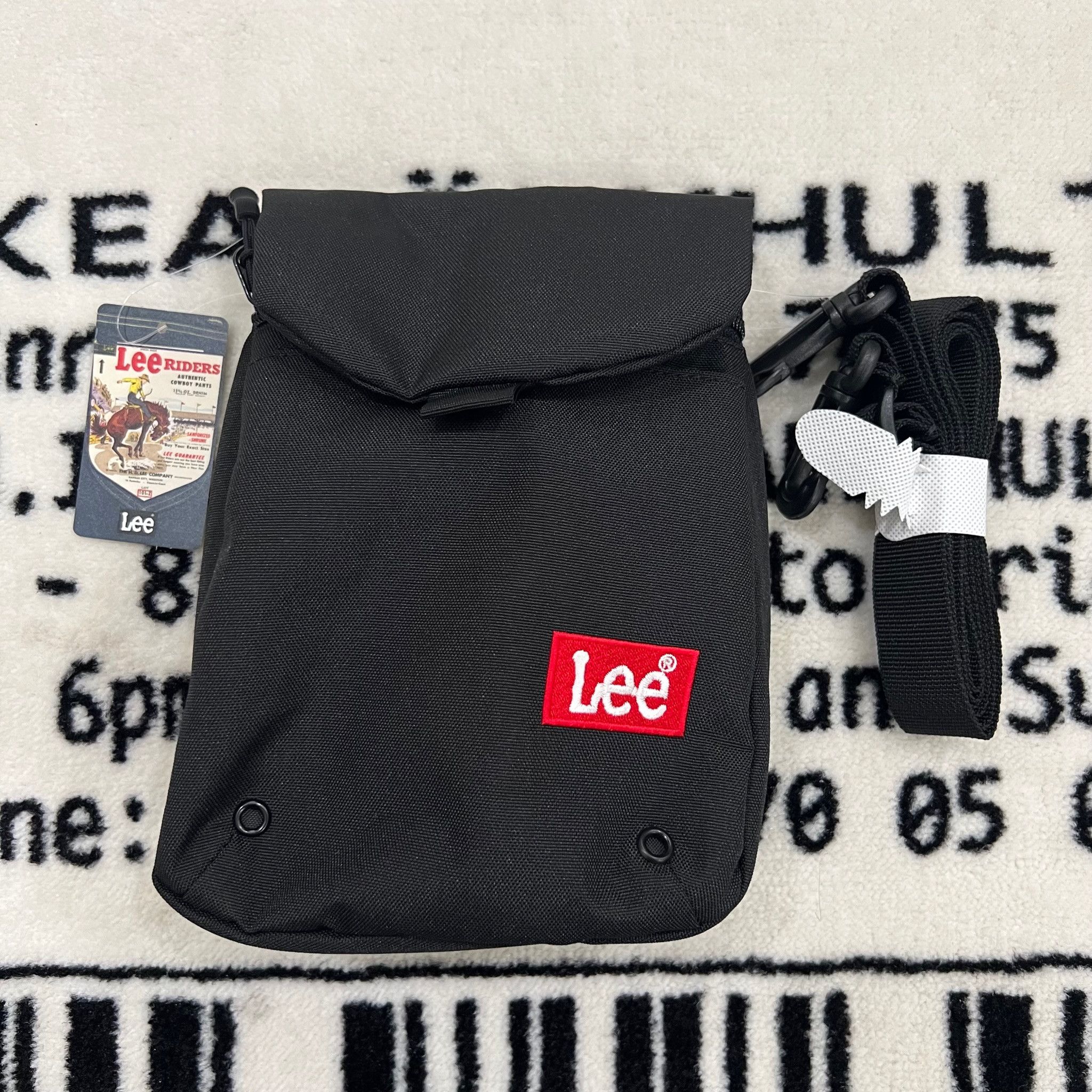 Lee RARE FIND! Japan Exclusive LEE Red Mini Sling Sidekick Bag | Grailed