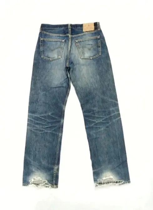 Levi's × Streetwear × Vintage Vintage Levis 501 Made In USA Distressed Jeans 32x32 | Grailed