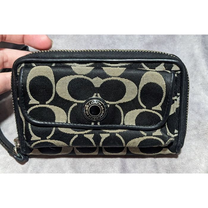 Coach Coach Signature Logo Wallet | Grailed
