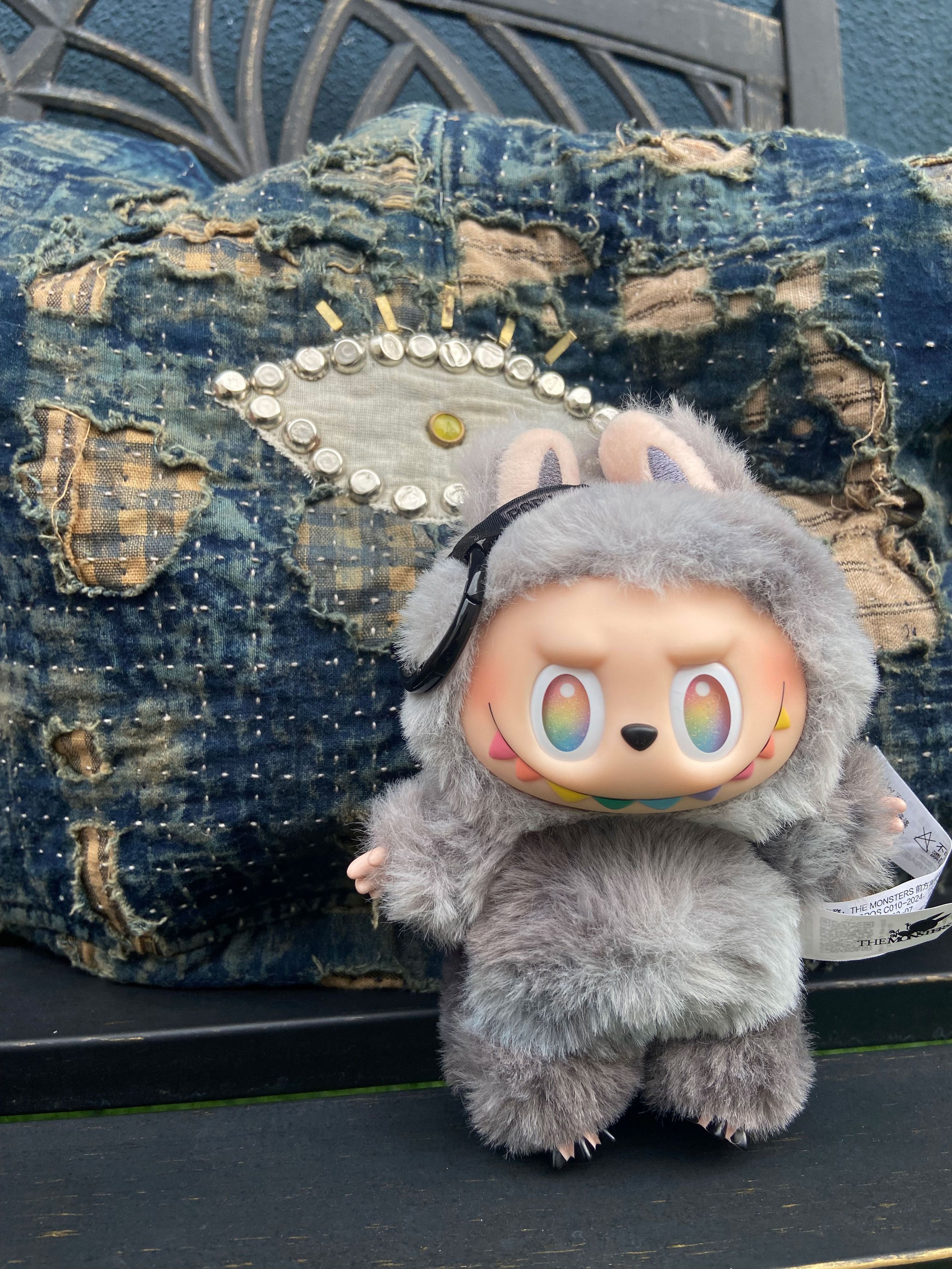 Medicom Toy × POP MART RARE Labubu Big Into Energy Labubu v3 the Secret ...