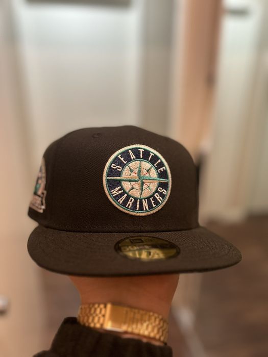 New Era Hat Club Exclusive 7 3/8 Seattle Mariners Black Dome | Grailed