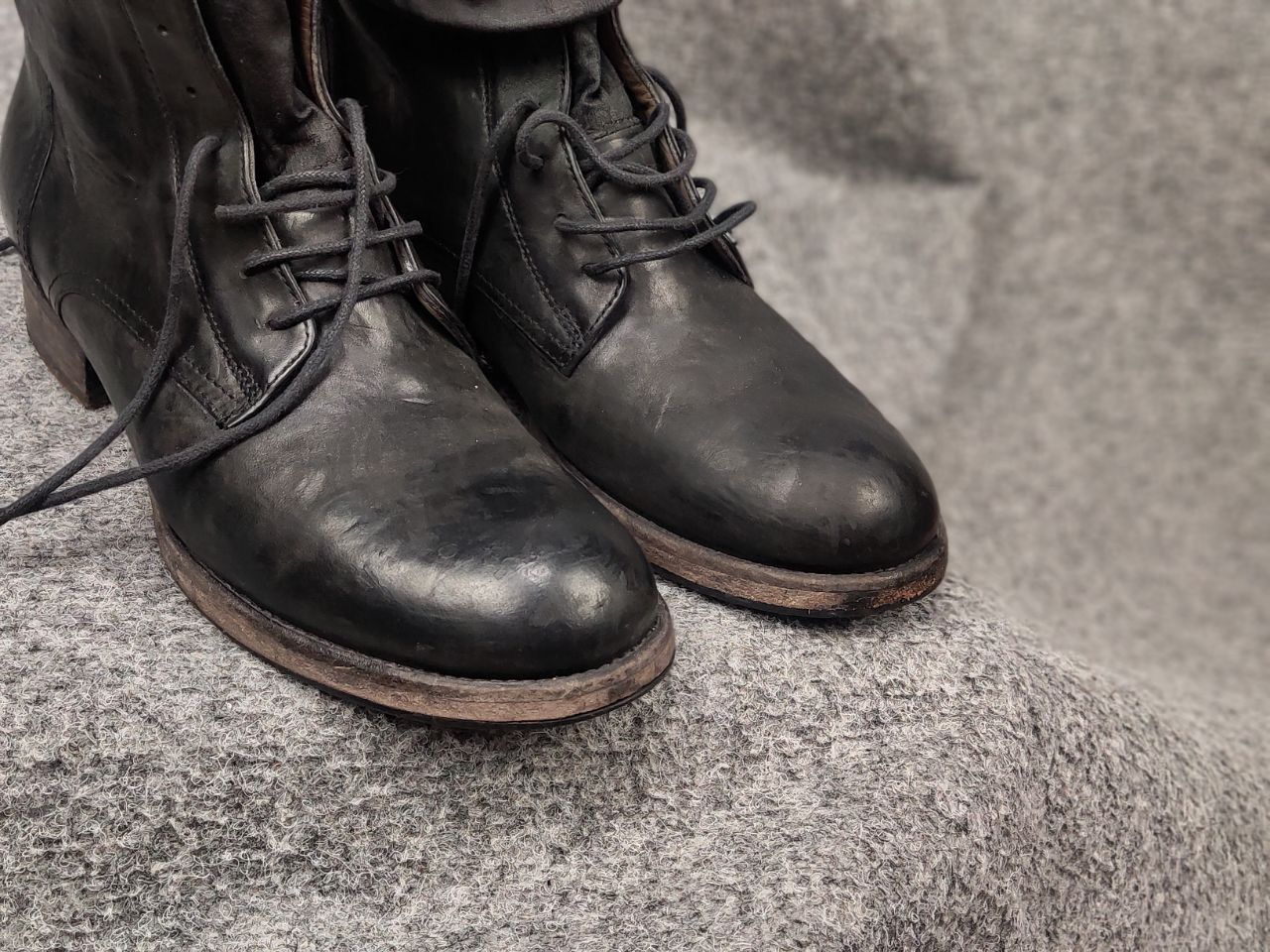 Avant Garde × Luxury × Vintage Vintage Guidi Style lace up Black ...