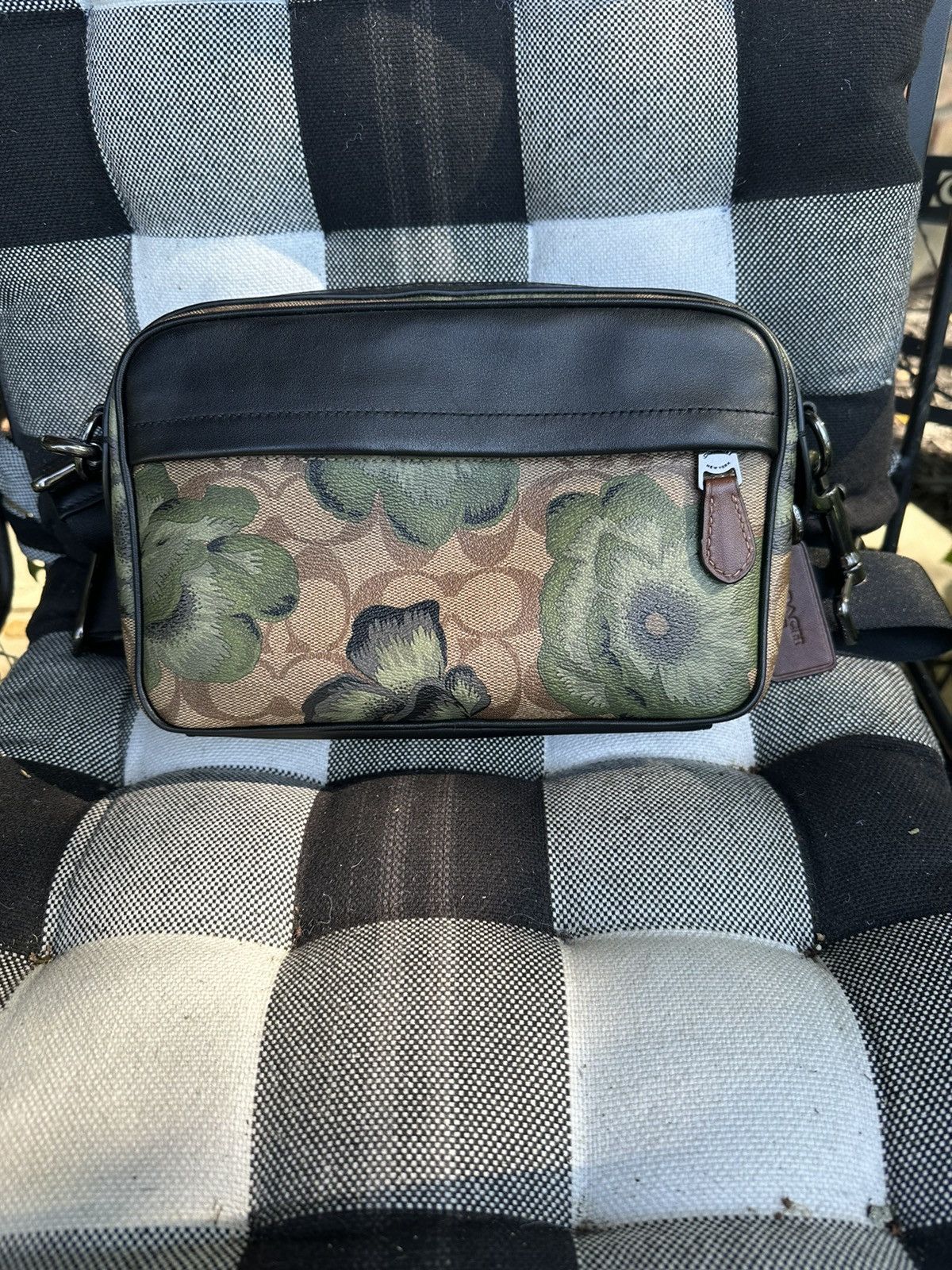 Coach COACH Graham Crossbody Signature Canvas green Kaffe Fassett | Grailed