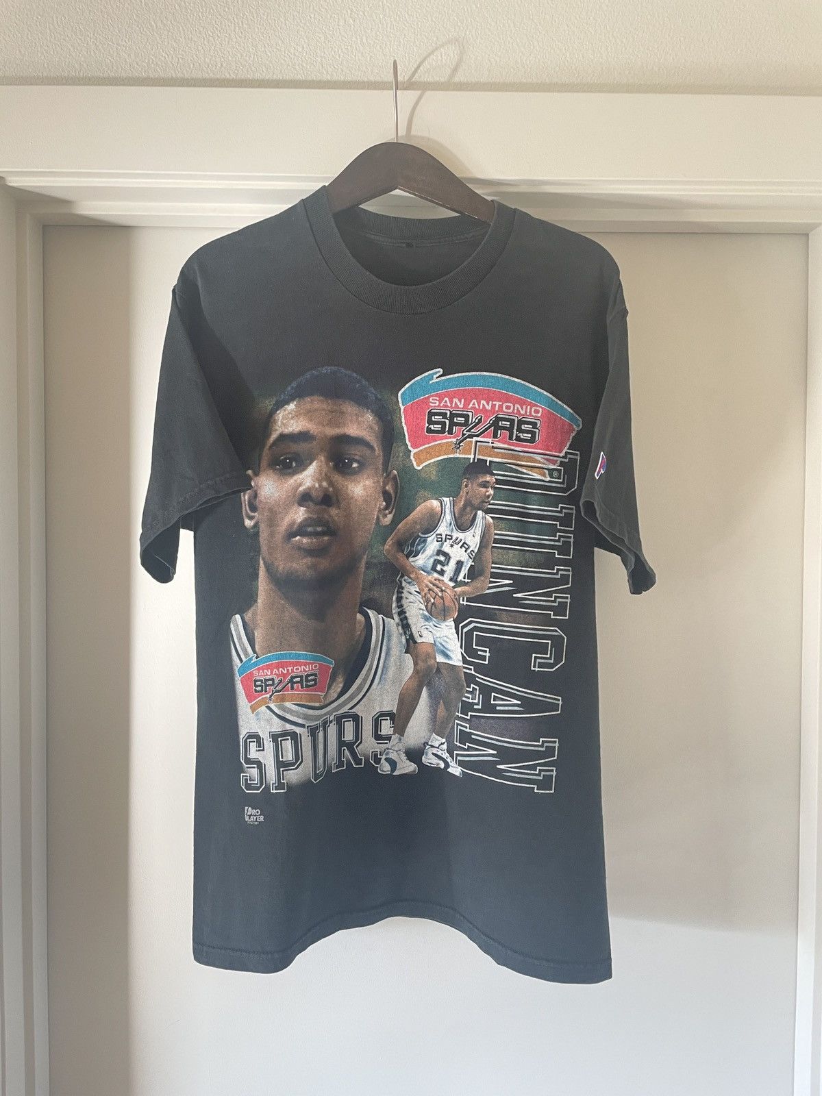 NBA × Pro Player × Vintage 90s Tim Duncan San Antonio Spurs #21 ROY ...