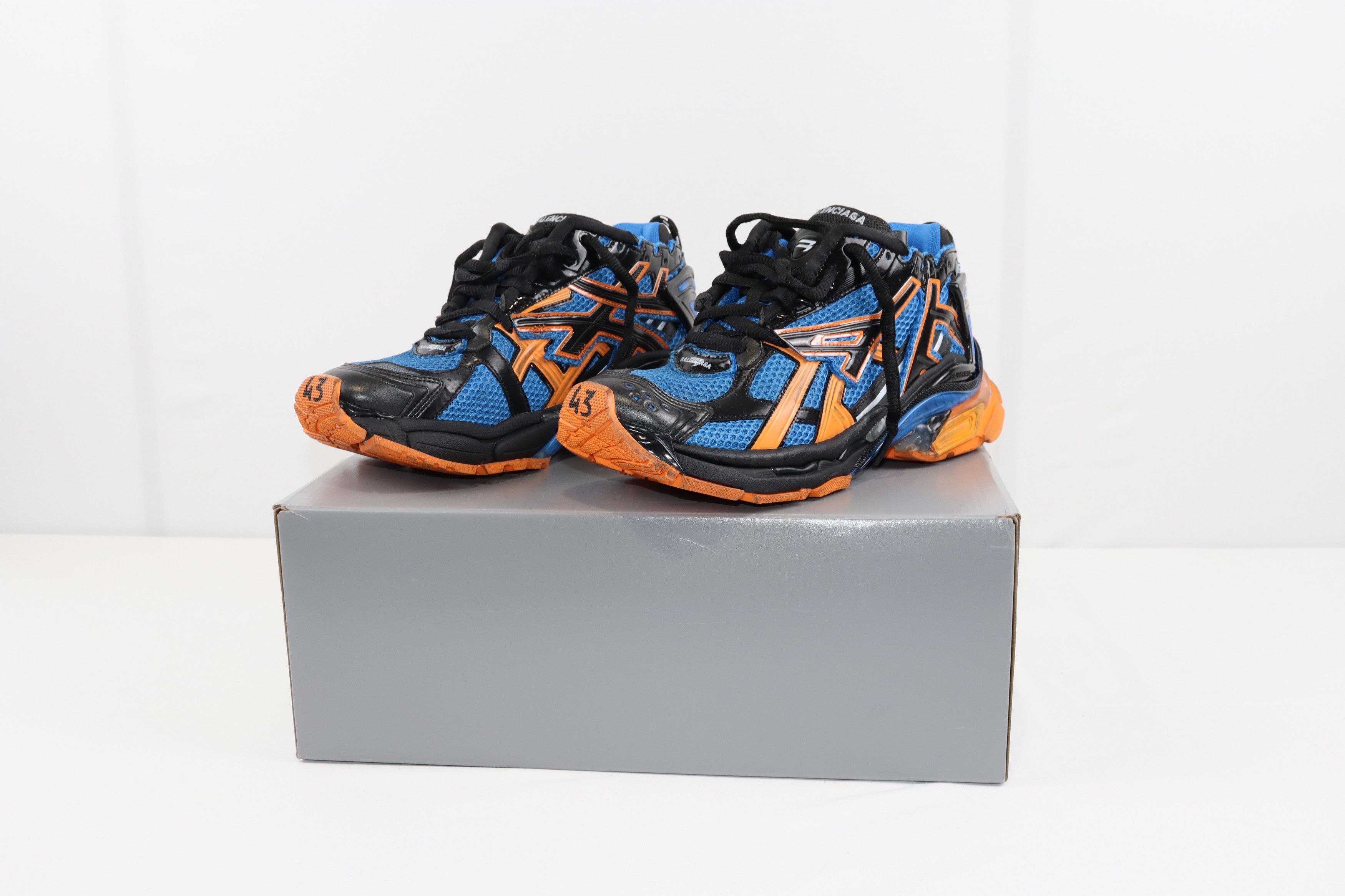 Balenciaga o1rshd1 Q:2 / Caged Mesh Runners Knicks Color Way Multicolor ...