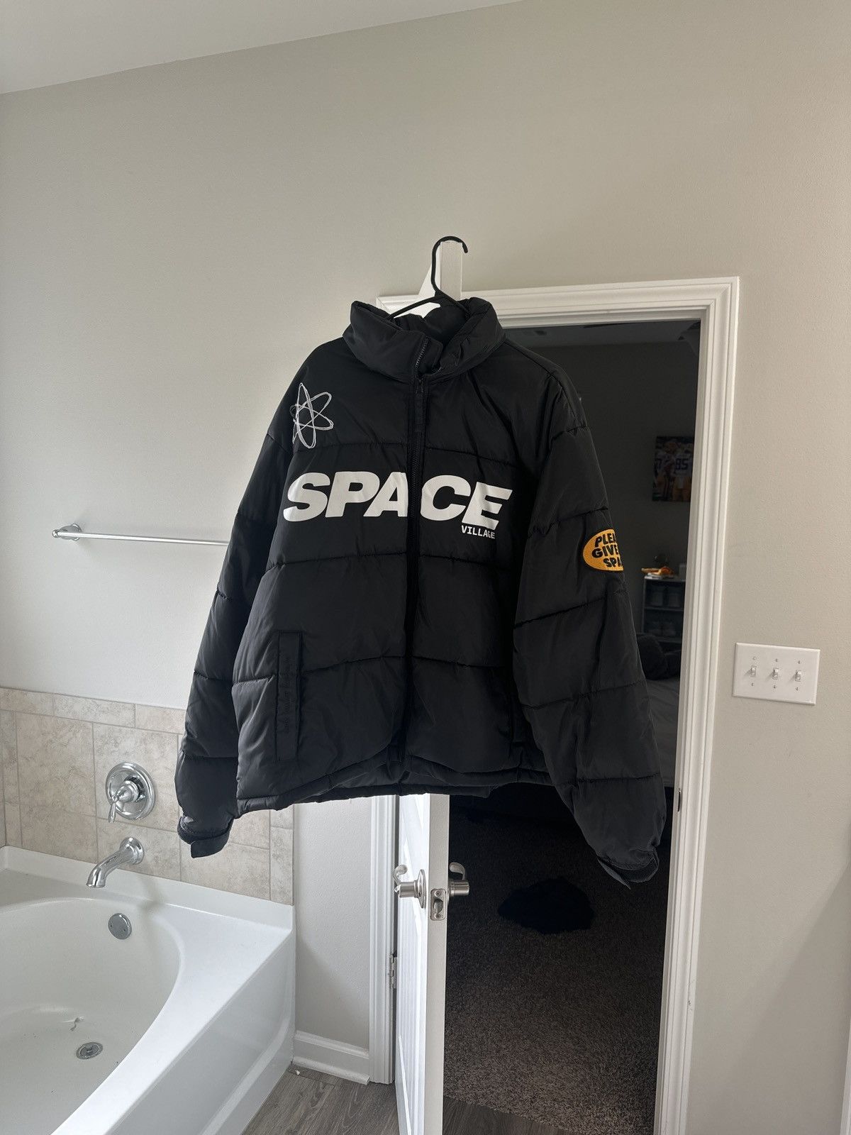 Travis Scott Travis Scott Space village puffer | Grailed