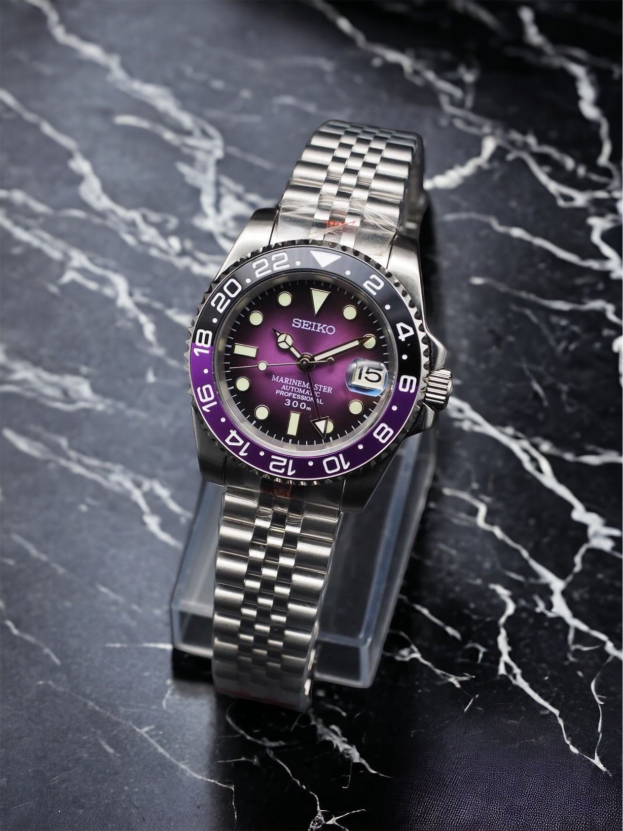 Seiko Seiko Mod GMT-Master Purple Bezel Jubilee 41mm Steel Watch | Grailed