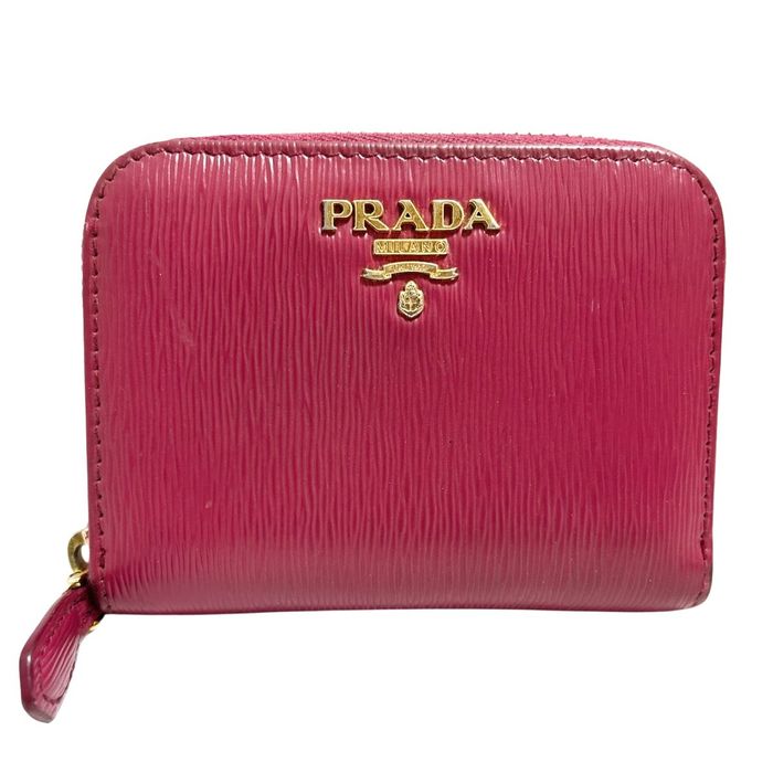 Prada Prada wallet | Grailed